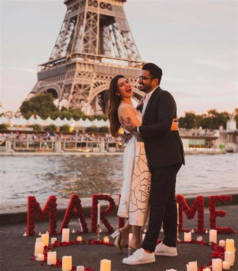 திருமணத்திற்கு தயார் மணப்பெண் கோலத்தில் நடிகை ஹன்சிகா வாழ்த்துக்களை தெரிவிக்கும் ரசிகர்கள்