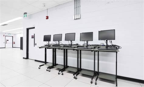Data Centre Toronto Toronto S Premium Colocation Datacenter Facility Nuday Networks Inc