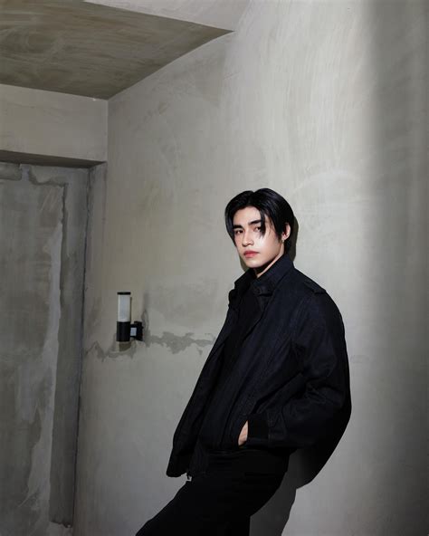 Ig ภูมิ ภูริพันธ์ ทรัพย์แสงสวัสดิ์ ตึงๆครับ😝 Aum Makeup Rinda Hairr Instagram