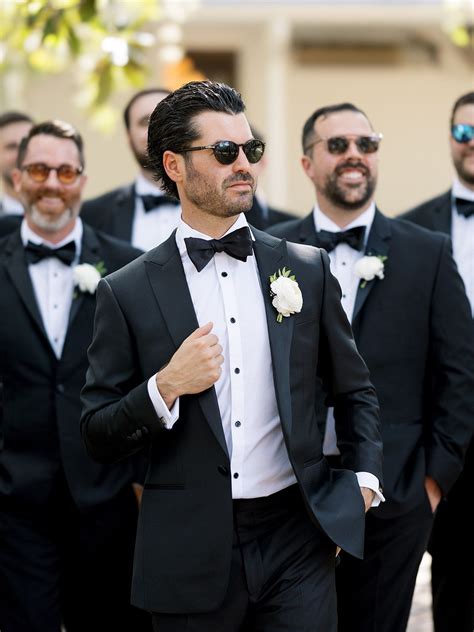 Formal Groom And Groomsmen Wedding Look Wedding Groomsmen Attire Groom