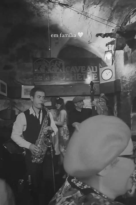 Neta Mostra Chico Buarque Comemorando 80 Anos Em Casa Noturna Em Paris Vídeo