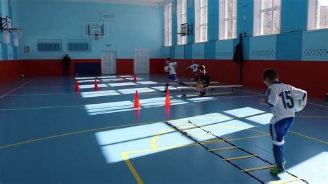 Школа футбола выпуск №5 Упражнения для стартовой скорости часть 3