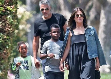 I Due Figli Adottivi Di Sandra Bullock Louis Bardo Bullock E Laila