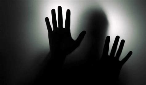 ۵ پسر شرور در تهران به دختر دانش آموز دست درازی کردند