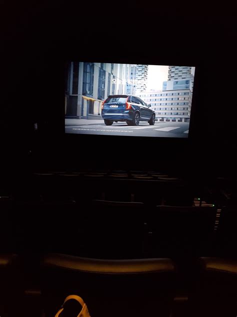 영화관에서 혼자 영화보는중입니다 영화tv 에펨코리아