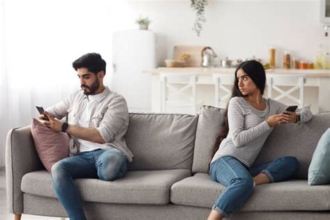 10 Ciri Umum Bahwa Anda Mengalami Trust Issue Apa Saja