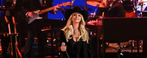 “dang Right He Is ” Miranda Lambert Debuts Ella Langley Hit Song Onstage American Songwriter
