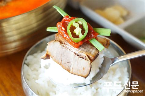 얼큰하고 시원한 맛이 일품인 홍익궁중전통 육개장 부경매일