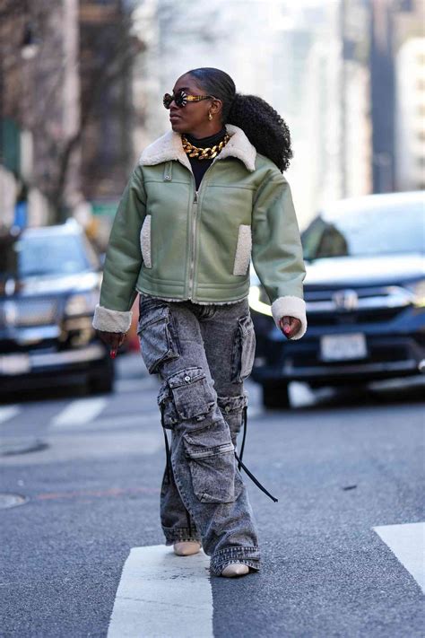 20 Cargo Pants Outfits For Any And All Occasions