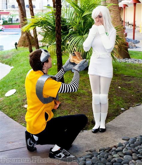 Eve Wall E Cosplay At Sherry Powers Blog