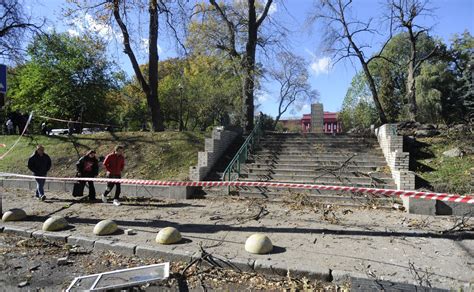 Ракетна атака росіян завдала збитків столичному парку Шевченка на понад 2 мільйони гривень