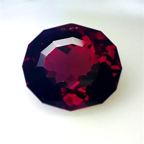 505 Cts Natural Pyrope Garnet