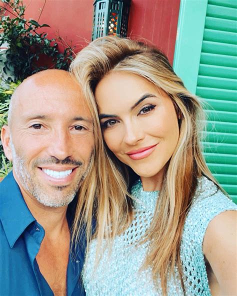 Chrishell Stause Shares Sweet Selfie With Boyfriend Jason Oppenheim