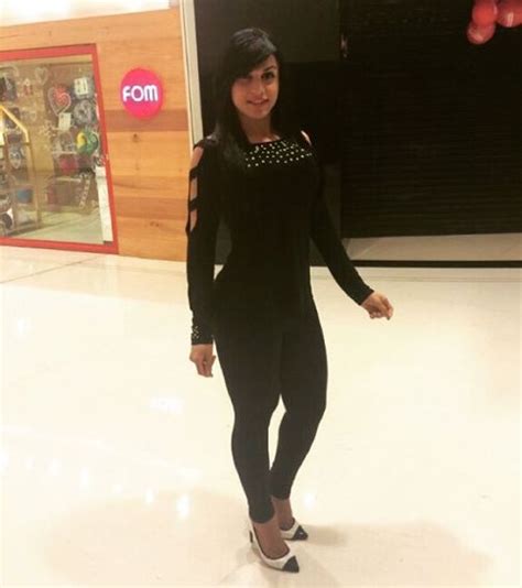 Bruna Butterfly 017