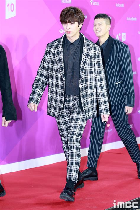 [포토] 비투비 육성재 존재감 넘치는 걸음걸이