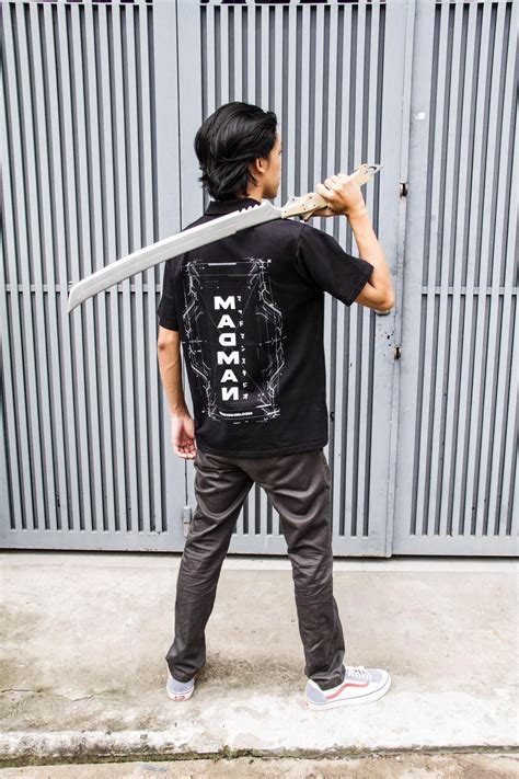 welp i create replicas and props from your favortie movies and games for a living r vietnam