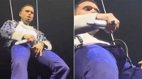 Chris Brown S Bulge Breaks The Internet At Toronto Concert As Fans Gasp Manhood Is Too Big For