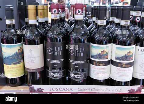 Italy Toscana Chianti Classico Ris E Gsbottles Of Italian Wine On