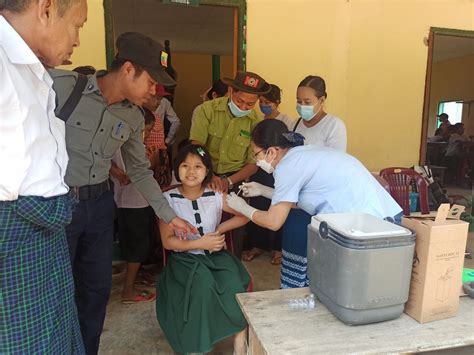 ငွေဆောင်မြို့တွင် ကျောင်းသား၊ ကျောင်းသူများကို ကိုဗစ် ၁၉ ရောဂါကာကွယ်ဆေး ဒုတိယမြောက်နေ့အဖြစ် ဆက