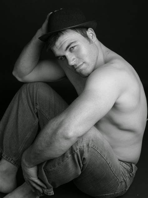 Bristol Vintage Wedding Fair ANATOMY OF A HEN PARTY LIFE DRAWING CLASS