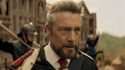 One Piece Why Monkey D Garp Looks So Familiar To Zack Snyder Fans