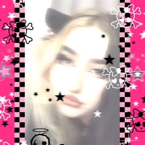 Grunge Girl Aesthetic