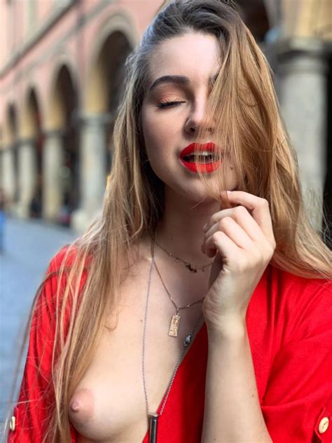 In Red Nudes Nsfw NUDE PICS ORG