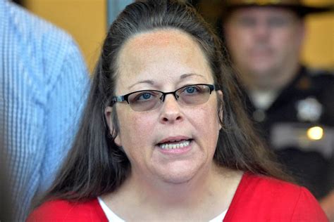 Ex Kentucky Clerk Kim Davis Urges Us Supreme Court To Overturn Same Sex