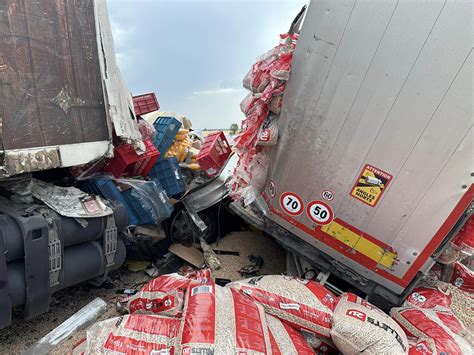 Диана Русинова с първи данни за тежката катастрофа на Тракия СНИМКА Информационна агенция ПИК