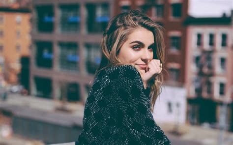 Sofía Castro Es Una Diosa Moderna Con Este Vestido Nude