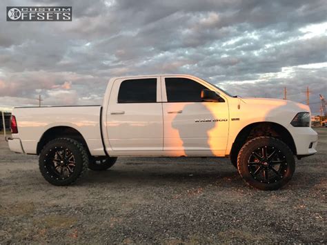 2012 Ram 1500 With 22x12 44 Ballistic Rage And 35125r22 Toyo Tires