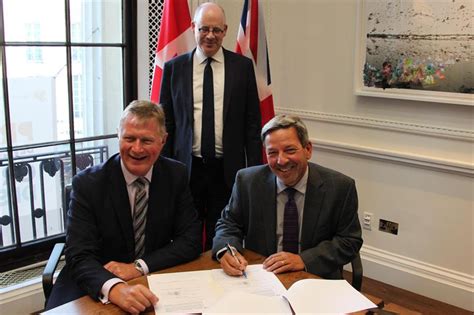 Canada Uk Project Aims To Develop Optimised Curvilinear Variable Stiffness Laminates Fabricated