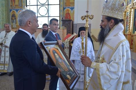 Монтана отбелязва днес празника си „Денят на Светия дух” снимки