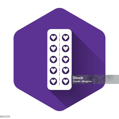 흰색 알 약 긴 그림자로 고립 된 물집 팩 아이콘에 마음의 모양에 사랑 사랑 치료 상담 표지판 보라색 육각 버튼 벡터 일러스트레이션 개념에 대한 스톡 벡터 아트 및 기타