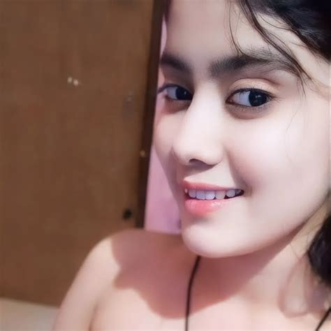 Reeya Renu Cutegril1499 • Threads Say More