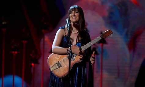 Madison Cunningham Turns On The Subtitles For Her New Single