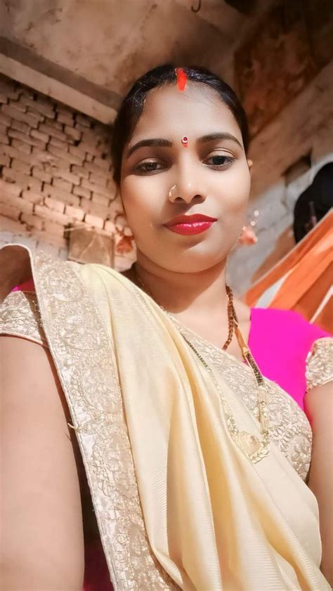 Pin By Ramojirao Raghurao On Saree Beautiful Women Naturally