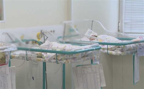 Рекорд 18 двойки близнаци се родиха в „Майчин дом“ през януари