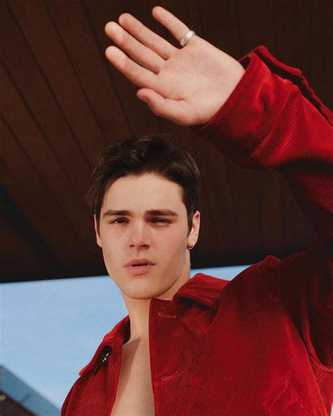 19 Year Old Aj Mitchell American Singer Lpsg