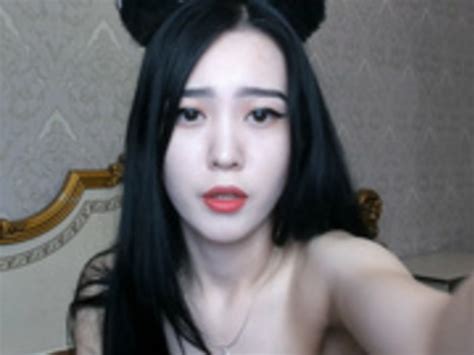 Videos Tagged With Korean Soup