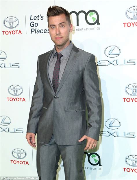 Chris Kirkpatrick Enlists His N Sync Bandmates As Groomsmen For His Nuptials To Karly Skladany