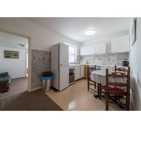 1 Bed Flat To Renthaydons Road Wimbledonsw19 8ty£277 Pw £1200 Pcm