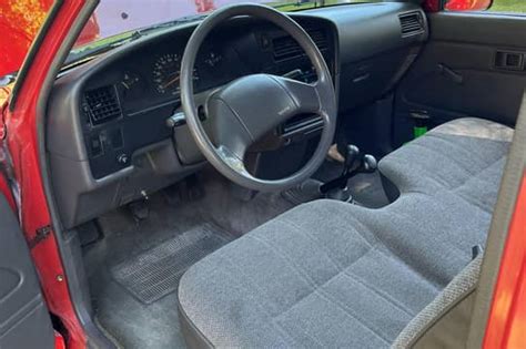 1989 Toyota Pickup Deluxe 4x4 For Sale Cars And Bids