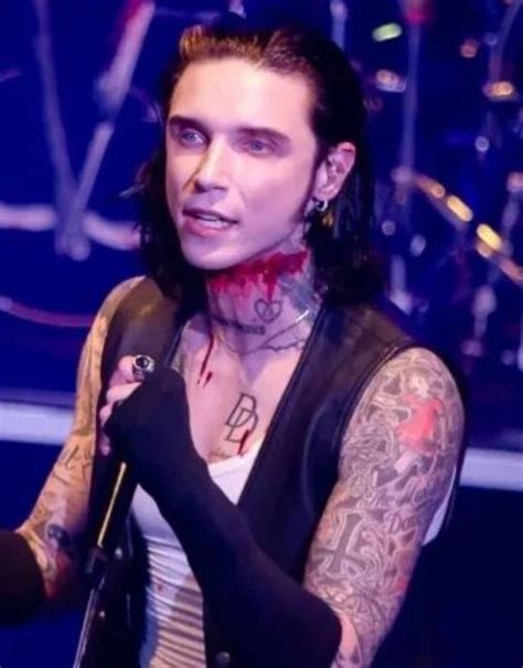 Pin By Shellie Lucas On Andy Bvb Andy Black Black Veil Brides Andy Andy Biersack