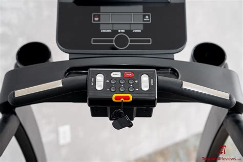 Life Fitness Run Cx Treadmill Review 2024