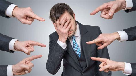 how to stop blaming others why do people shift the blame onto others