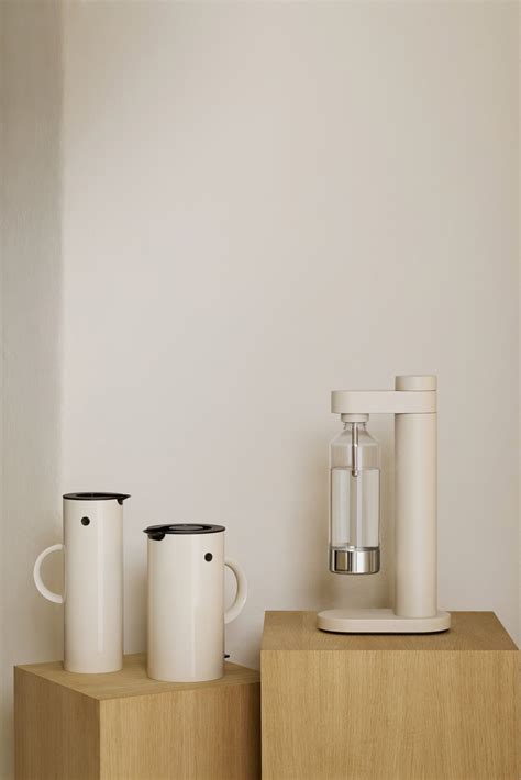 Stelton Brus Carbonator Soft Sand Finnish Design Shop