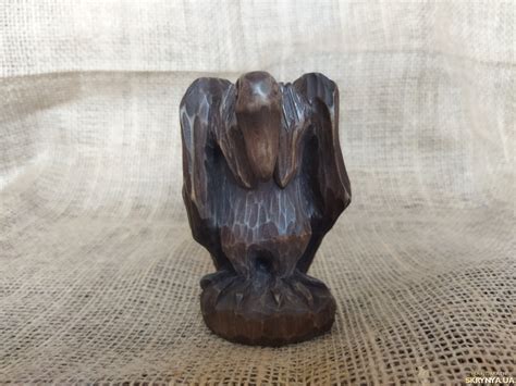 Купити Статуетка стервятника з дерева ручної ро Skrynya Ua