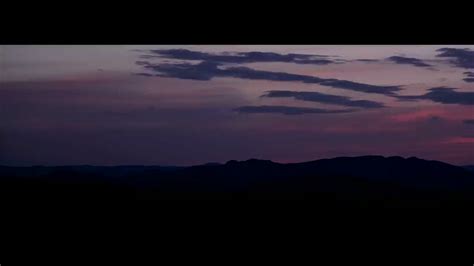 Хуягаа О On Twitter Аргалын утаа боргилсон Малчны гэрт төрсөн би Атар хээр нутгаа Өлгий минь