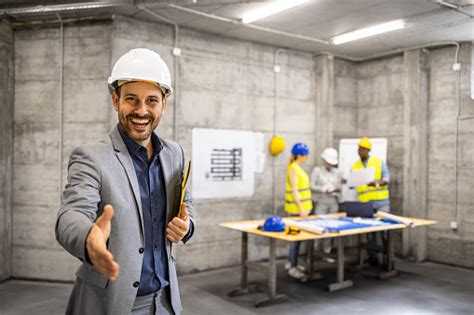 건축 직업 및 경력 건설 현장의 건축가 또는 프로젝트 관리자 및 구조 엔지니어 팀 Teamwork Makes The Dream Work에 대한 스톡 사진 및 기타 이미지